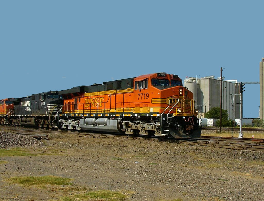 BNSF 7719